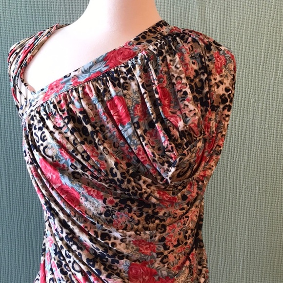 The Pyramid Collection | Tops | One Should Strap Tunic By Pyramid ...